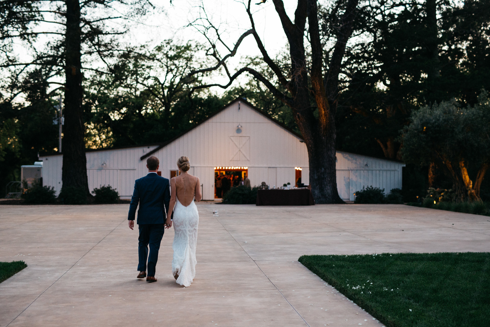 Unique Wedding Venue Napa // Off the Beaten Path Spring Wedding